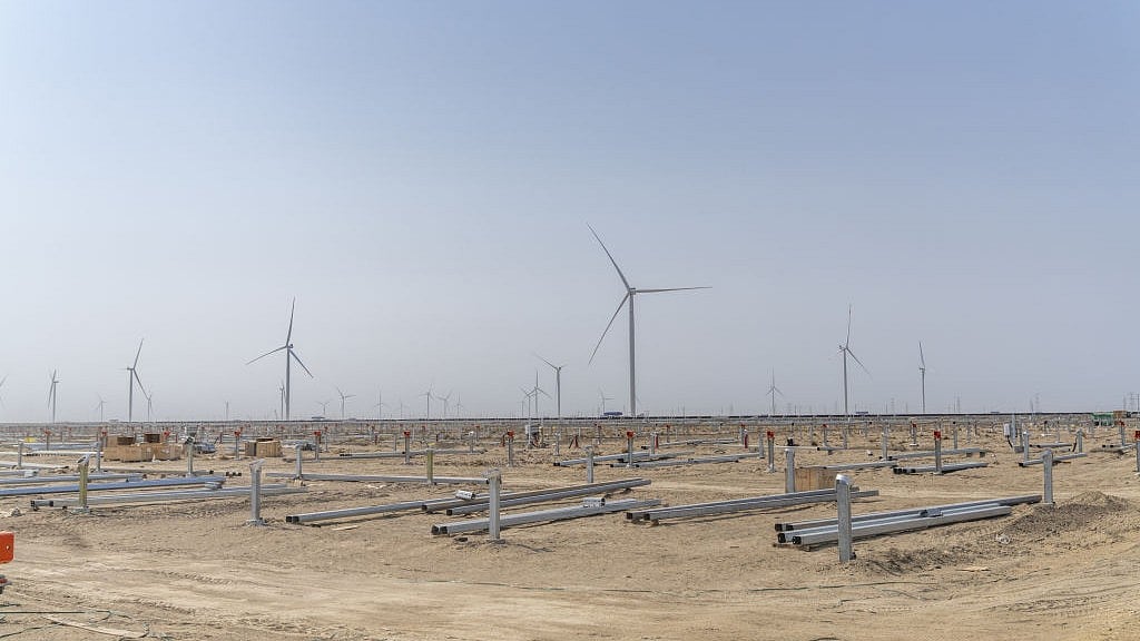 Gujarat Leads India's Renewable Energy Revolution with 42.583 GW Capacity