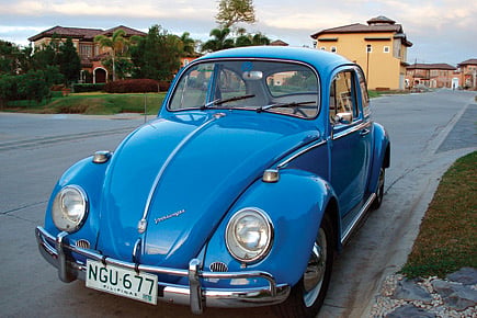 Curvy Buggies Vs Razor Edged Cars