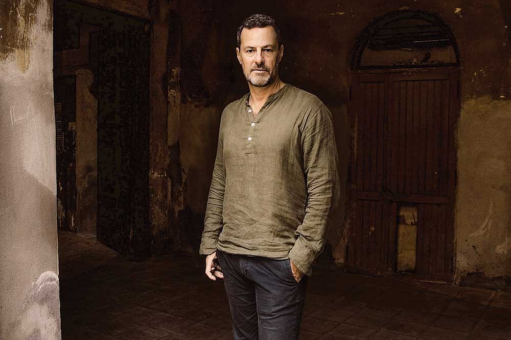 Carlo Pizzati: Intimate Stranger